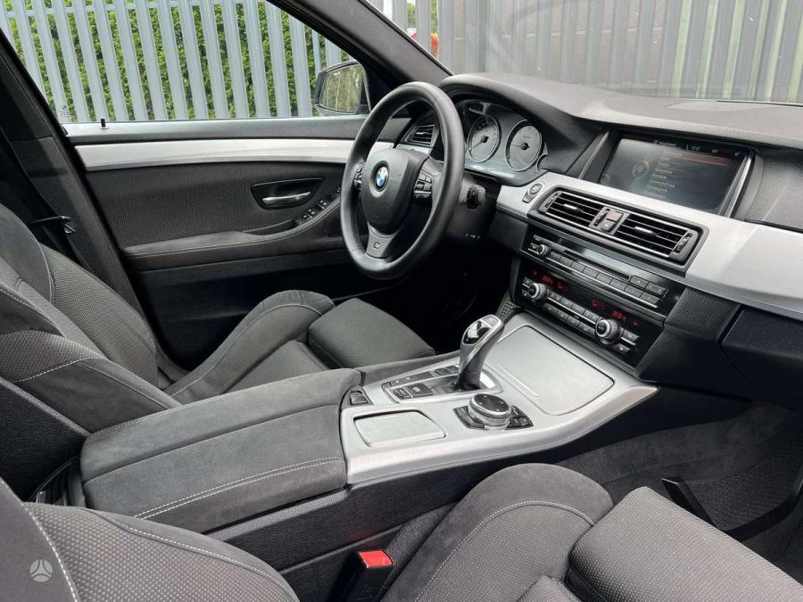 Pelēks BMW 525 2013 Viļņa, ar dzinēja tilpumu 2.00 L un nobraukumu 338 tūkst. km par 9850 €, foto 10 vietnē AUTOMOTO.COM.LV