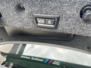 Pelēks BMW 525 2013 Viļņa, ar dzinēja tilpumu 2.00 L un nobraukumu 338 tūkst. km par 9850 €, foto 28 vietnē AUTOMOTO.COM.LV