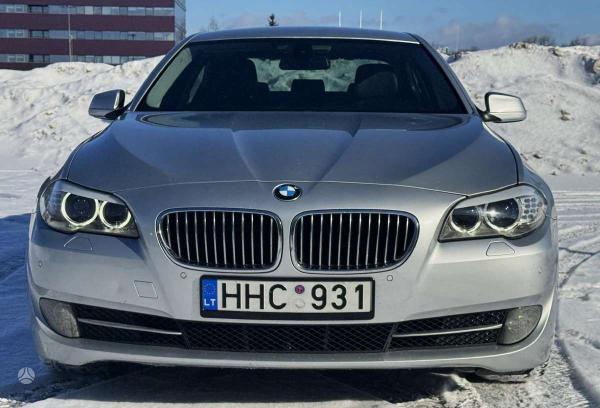 Grey BMW 525 2014 in Vilnius, with an engine capacity of 2.00 L and mileage of 267 thousand km for 8700 €, photo 1 on AUTOMOTO.COM.LV