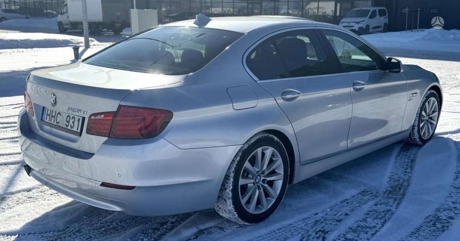Grey BMW 525 2014 in Vilnius, with an engine capacity of 2.00 L and mileage of 267 thousand km for 8700 €, photo 6 on AUTOMOTO.COM.LV