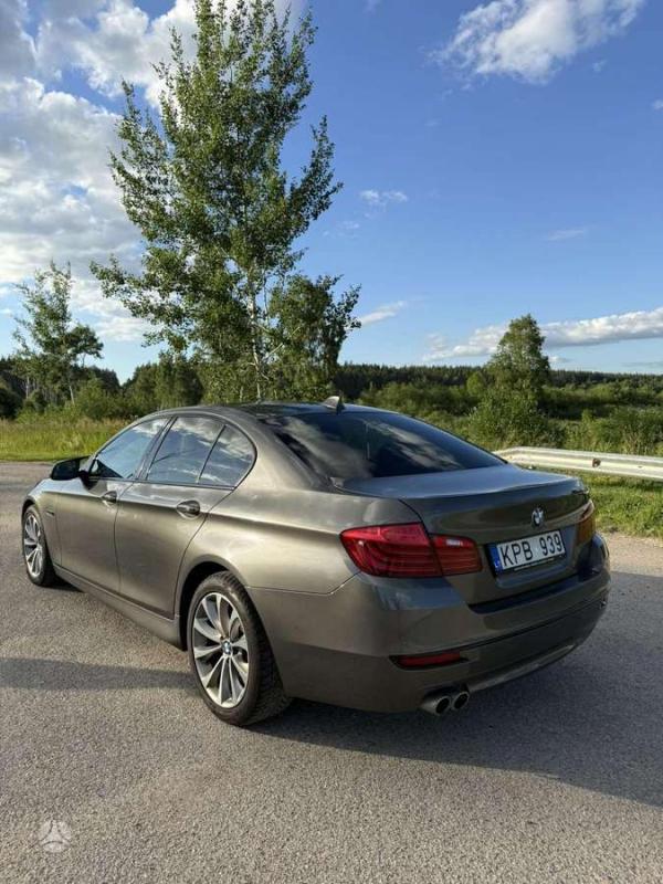 Grey BMW 525 2014 in Vilnius, with an engine capacity of 2.00 L and mileage of 320 thousand km for 12300 €, photo 6 on AUTOMOTO.COM.LV