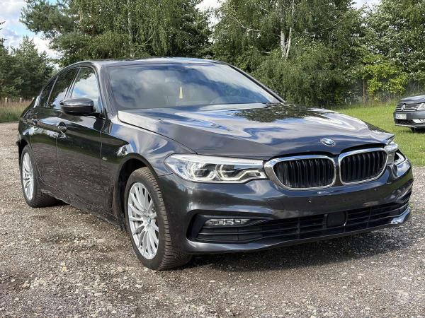 Grey BMW 525 2017 in Ukmerge, with an engine capacity of 2.00 L and mileage of 138 thousand km for 9300 €, photo 2 on AUTOMOTO.COM.LV