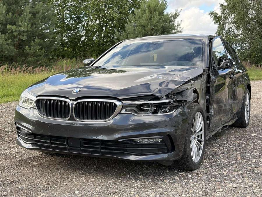 Pelēks BMW 525 2017 Ukmergė, ar dzinēja tilpumu 2.00 L un nobraukumu 138 tūkst. km par 9300 €, foto 5 vietnē AUTOMOTO.COM.LV