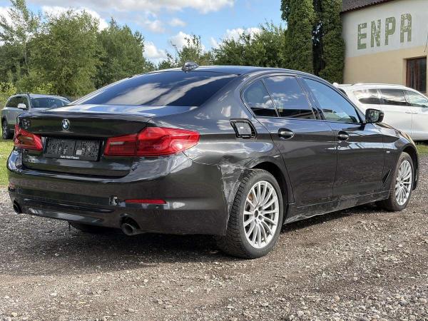 Grey BMW 525 2017 in Ukmerge, with an engine capacity of 2.00 L and mileage of 138 thousand km for 9300 €, photo 5 on AUTOMOTO.COM.LV