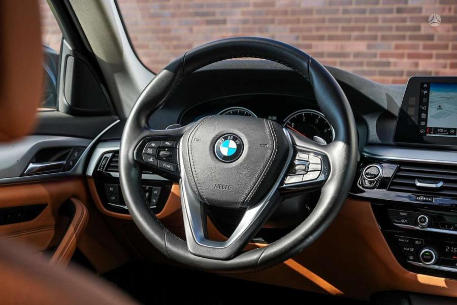 Серый БМВ 525 2017 в Каунас, объемом двигателя 2.00 л и пробегом 215 тыс. км за 20950 €, фото 32 на AUTOMOTO.COM.LV