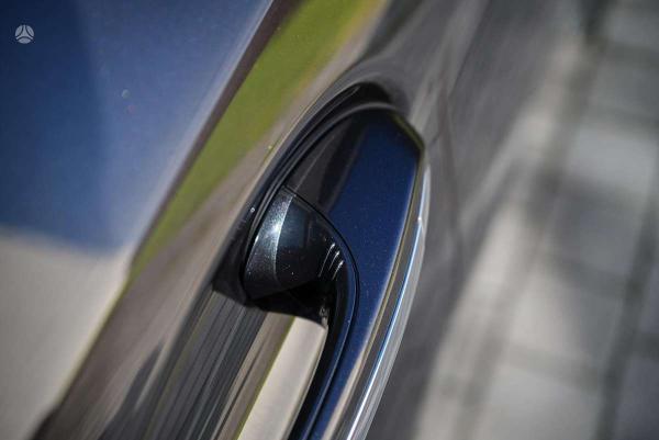 Grey BMW 525 2017 in Kaunas, with an engine capacity of 2.00 L and mileage of 215 thousand km for 20950 €, photo 7 on AUTOMOTO.COM.LV