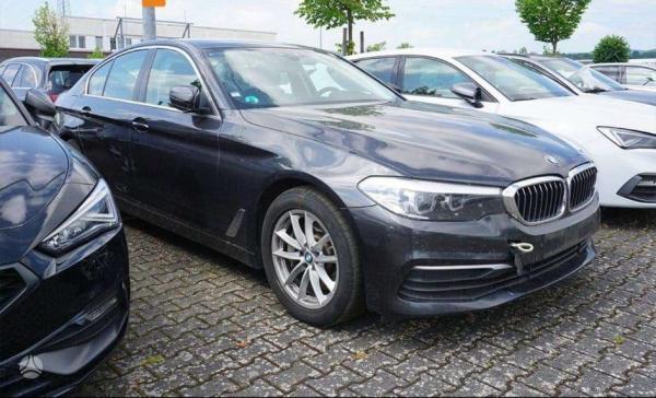 Grey BMW 525 2018 in Marijampole, with an engine capacity of 2.00 L and mileage of 183 thousand km for 11900 €, photo 1 on AUTOMOTO.COM.LV
