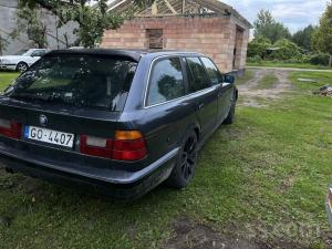 Grey BMW 525 1996 in Jelgava, with an engine capacity of 2.50 L and mileage of 290 thousand km for 7000 €, photo  on AUTOMOTO.COM.LV