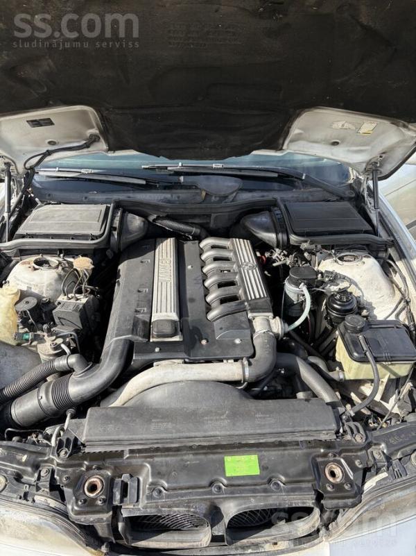 Pelēks BMW 525 1998 Preiļi, ar dzinēja tilpumu 2.50 L un nobraukumu 339 tūkst. km par 1800 €, foto 8 vietnē AUTOMOTO.COM.LV