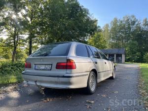 Grey BMW 525 2000 in Balvi, with an engine capacity of 2.50 L and mileage of 428 thousand km for 1000 €, photo 4 on AUTOMOTO.COM.LV