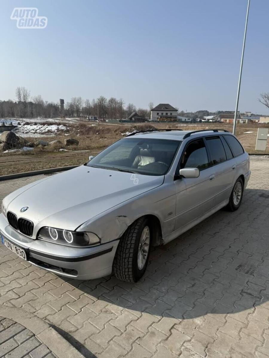 Grey BMW 525 2001 in Jurbarkas, with an engine capacity of 2.50 L and mileage of 400 thousand km for 1150 €, photo 6 on AUTOMOTO.COM.LV