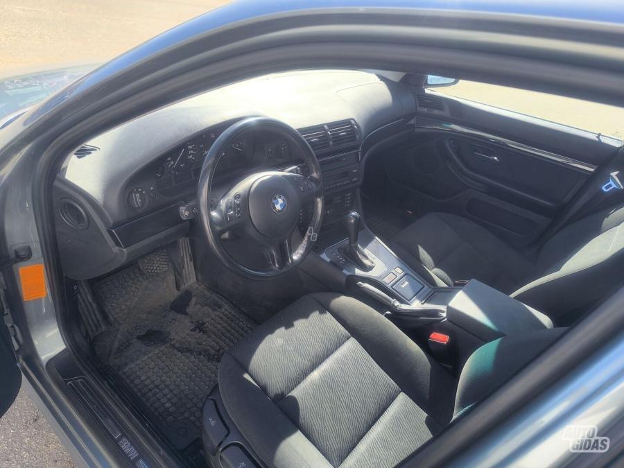 Grey BMW 525 2001 in Radviliskis, with an engine capacity of 2.50 L and mileage of 380 thousand km for 1650 €, photo 16 on AUTOMOTO.COM.LV