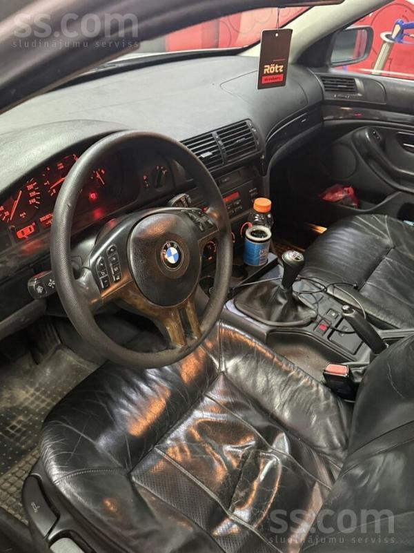 Grey BMW 525 2001 in Talsi, with an engine capacity of 2.50 L and mileage of 400 thousand km for 4000 €, photo 3 on AUTOMOTO.COM.LV