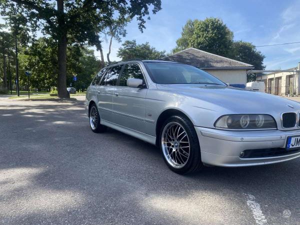 Pelēks BMW 525 2001 Alīta, ar dzinēja tilpumu 2.50 L un nobraukumu 470 tūkst. km par 2300 €, foto 5 vietnē AUTOMOTO.COM.LV