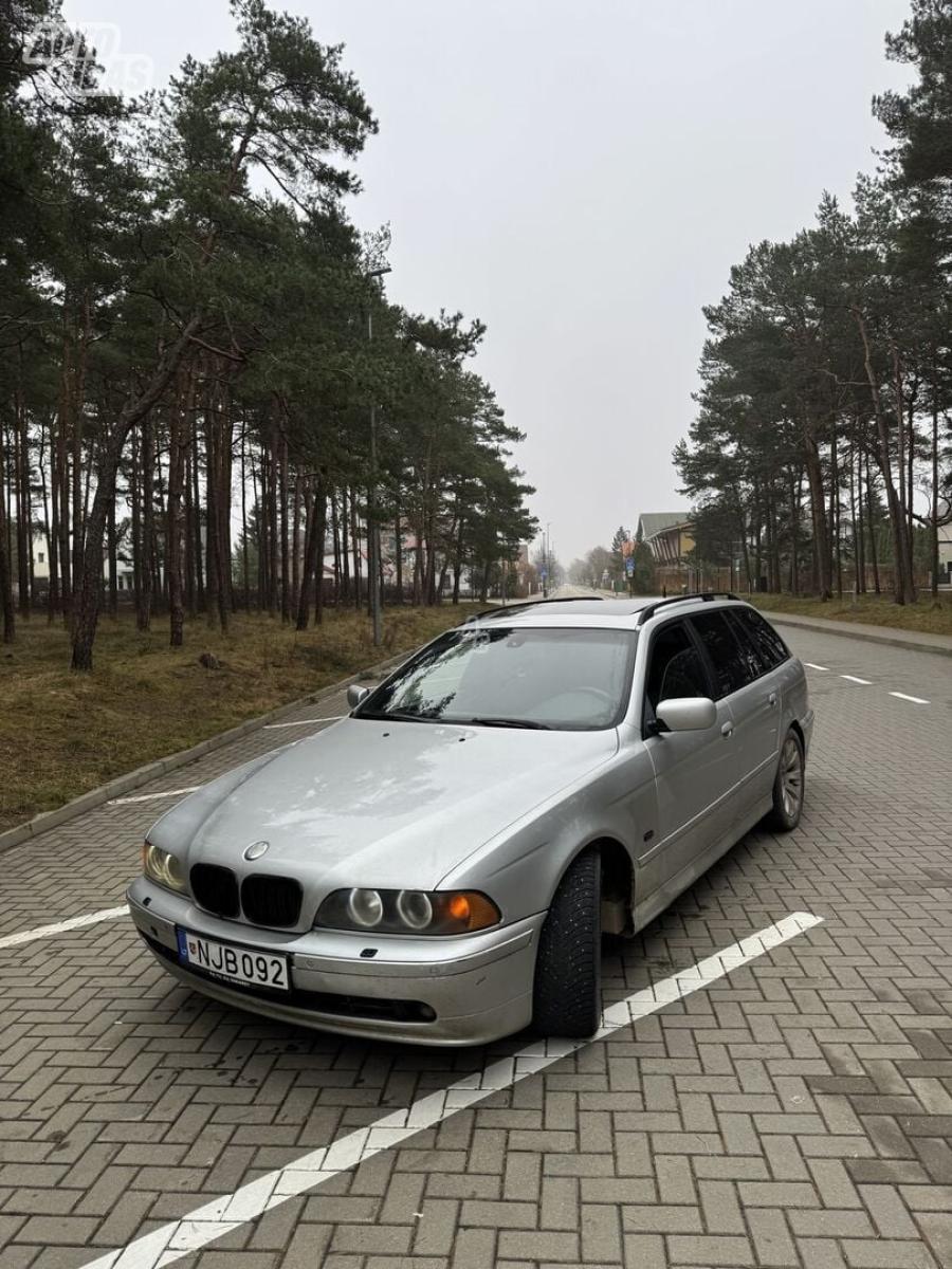 Grey BMW 525 2002 in Palanga, with an engine capacity of 2.50 L and mileage of 446 thousand km for 1250 €, photo 3 on AUTOMOTO.COM.LV