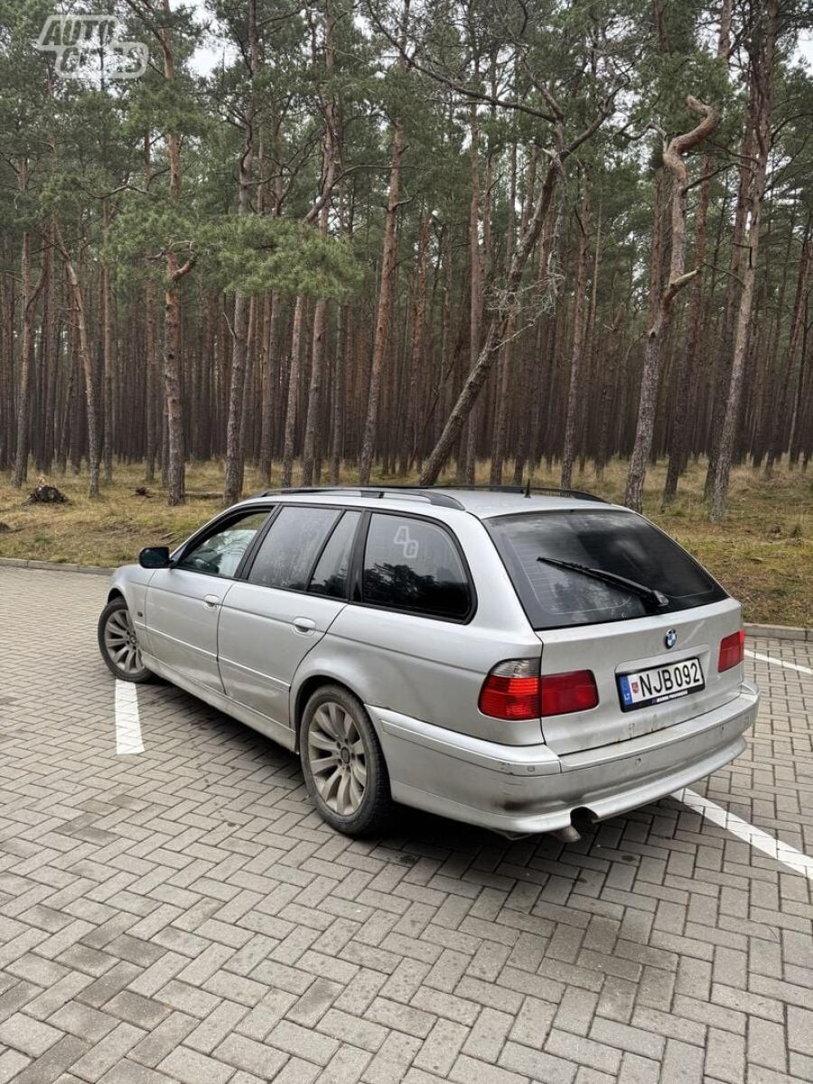 Grey BMW 525 2002 in Palanga, with an engine capacity of 2.50 L and mileage of 446 thousand km for 1250 €, photo 4 on AUTOMOTO.COM.LV