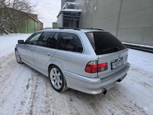 Pelēks BMW 525 2002 Šauļi, ar dzinēja tilpumu 2.50 L un nobraukumu 300 tūkst. km par 1850 €, foto 7 vietnē AUTOMOTO.COM.LV