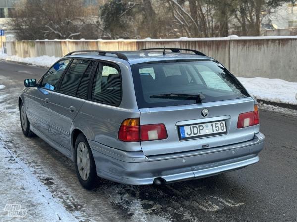 Pelēks BMW 525 2002 Viļņa, ar dzinēja tilpumu 2.50 L un nobraukumu 286 tūkst. km par 1650 €, foto 4 vietnē AUTOMOTO.COM.LV