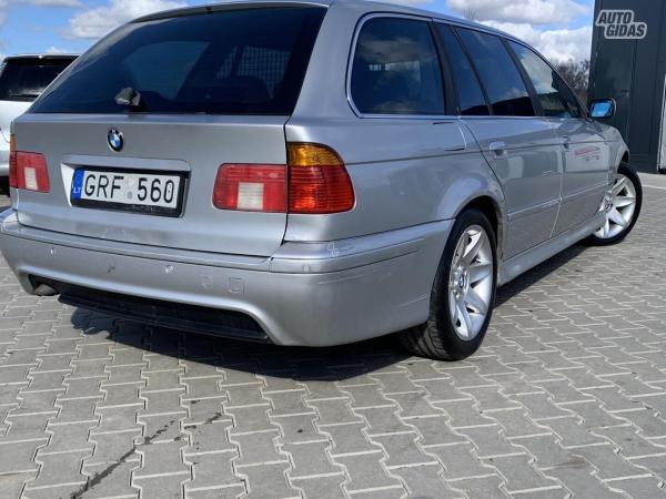 Pelēks BMW 525 2002 Kauņa, ar dzinēja tilpumu 2.50 L un nobraukumu 350 tūkst. km par 1150 €, foto 3 vietnē AUTOMOTO.COM.LV