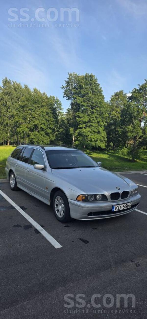 Pelēks BMW 525 2002 Valmiera, ar dzinēja tilpumu 2.50 L un nobraukumu 353 tūkst. km par 1200 €, foto 2 vietnē AUTOMOTO.COM.LV