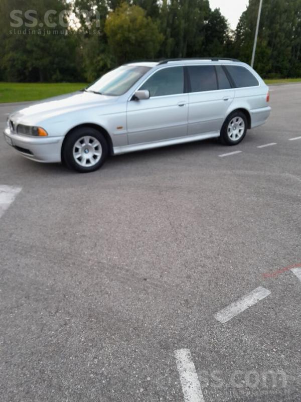 Pelēks BMW 525 2002 Cēsis, ar dzinēja tilpumu 2.50 L un nobraukumu 357 tūkst. km par 1750 €, foto 6 vietnē AUTOMOTO.COM.LV