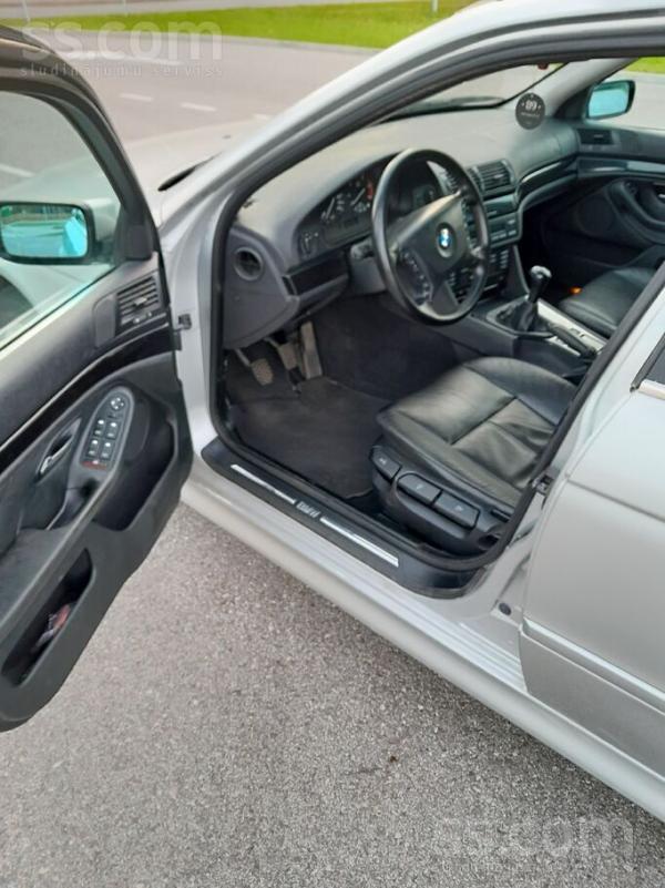 Pelēks BMW 525 2002 Cēsis, ar dzinēja tilpumu 2.50 L un nobraukumu 357 tūkst. km par 1750 €, foto 10 vietnē AUTOMOTO.COM.LV