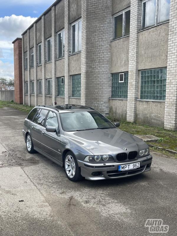 Pelēks BMW 525 2002 Klaipėda, ar dzinēja tilpumu 2.50 L un nobraukumu 400 tūkst. km par 1500 €, foto 1 vietnē AUTOMOTO.COM.LV
