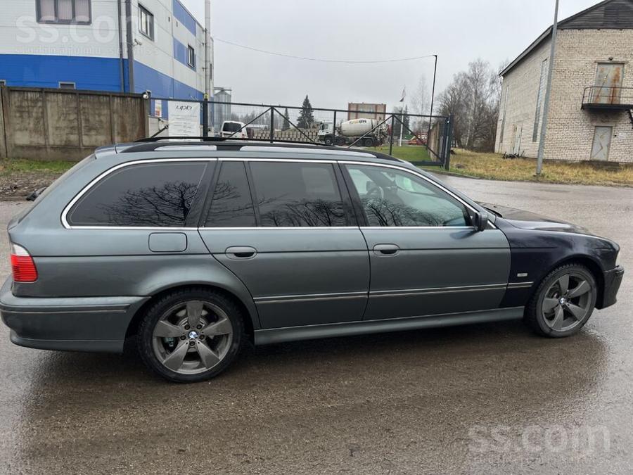 Grey BMW 525 2003 in Valmiera, with an engine capacity of 2.50 L and mileage of 486 thousand km for 2500 €, photo 3 on AUTOMOTO.COM.LV