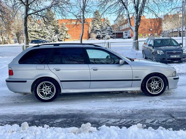 Grey BMW 525 2003 in Silute, with an engine capacity of 2.50 L and mileage of 348 thousand km for 2199 €, photo 8 on AUTOMOTO.COM.LV