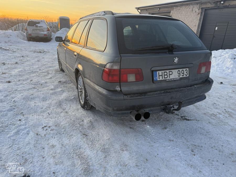 Grey BMW 525 2003 in Klaipeda, with an engine capacity of 2.50 L and mileage of 355 thousand km for 950 €, photo 5 on AUTOMOTO.COM.LV