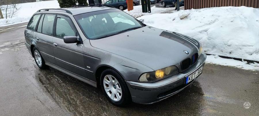 Grey BMW 525 2003 in Vilnius, with an engine capacity of 0.00 L and mileage of 380 thousand km for 900 €, photo 1 on AUTOMOTO.COM.LV