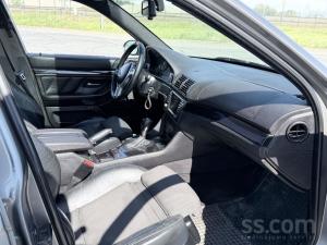 Grey BMW 525 2003 in Riga, with an engine capacity of 2.50 L and mileage of 480 thousand km for 2600 €, photo 9 on AUTOMOTO.COM.LV
