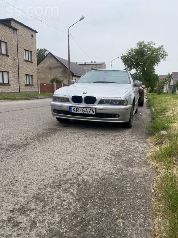 Серый БМВ 525 2003 в Даугавпилс, объемом двигателя 2.50 л и пробегом 520 тыс. км за 2000 €, фото 1 на AUTOMOTO.COM.LV