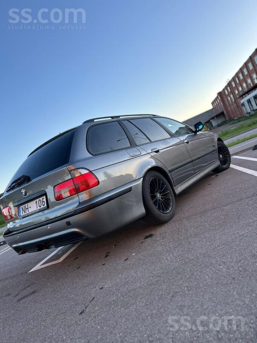 Pelēks BMW 525 2003 Valmiera, ar dzinēja tilpumu 2.50 L un nobraukumu 334 tūkst. km par 2100 €, foto 4 vietnē AUTOMOTO.COM.LV