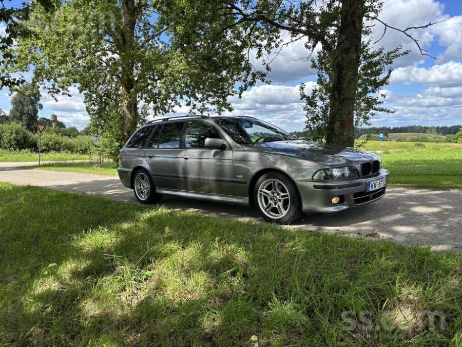 Pelēks BMW 525 2003 Jūrmala, ar dzinēja tilpumu 2.50 L un nobraukumu 630 tūkst. km par 6400 €, foto 14 vietnē AUTOMOTO.COM.LV