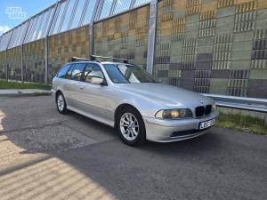 Pelēks BMW 525 2003 Klaipėda, ar dzinēja tilpumu 2.50 L un nobraukumu 419 tūkst. km par 1450 €, foto  vietnē AUTOMOTO.COM.LV