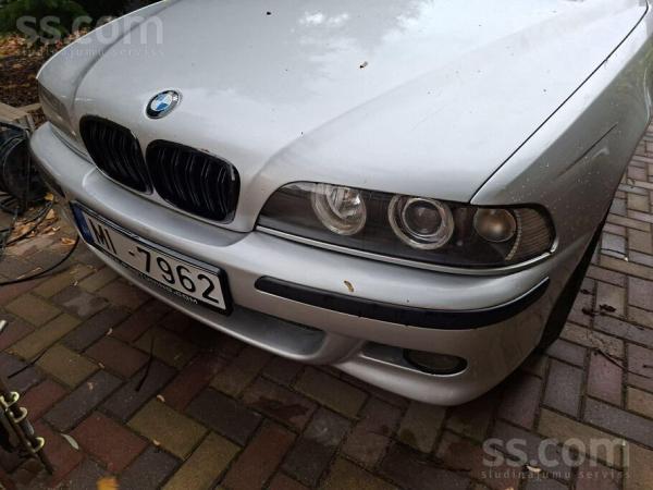 Grey BMW 525 2003 in Riga, with an engine capacity of 2.50 L and mileage of 375 thousand km for 2600 €, photo 5 on AUTOMOTO.COM.LV