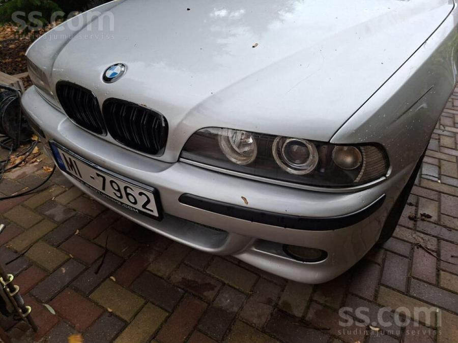 Pelēks BMW 525 2003 Rīga, ar dzinēja tilpumu 2.50 L un nobraukumu 375 tūkst. km par 2600 €, foto 5 vietnē AUTOMOTO.COM.LV