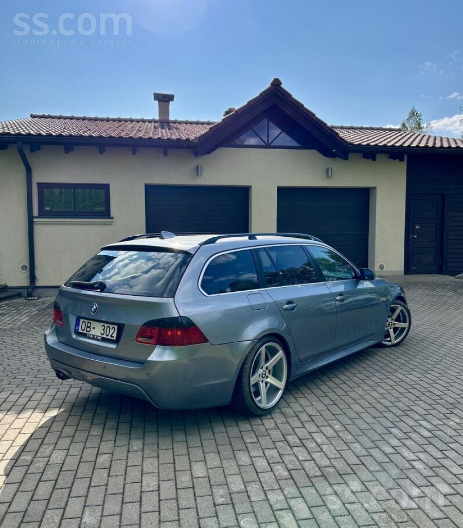 Grey BMW 525 2004 in Riga, with an engine capacity of 2.50 L and mileage of 364 thousand km for 3450 €, photo 4 on AUTOMOTO.COM.LV
