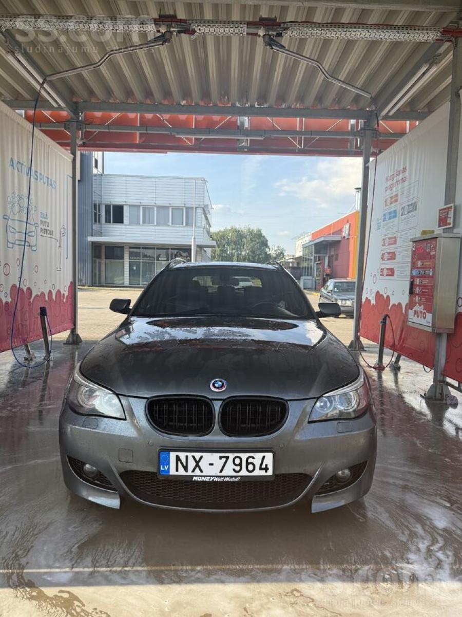 Pelēks BMW 525 2004 Rīga, ar dzinēja tilpumu 2.50 L un nobraukumu 426 tūkst. km par 3550 €, foto 1 vietnē AUTOMOTO.COM.LV