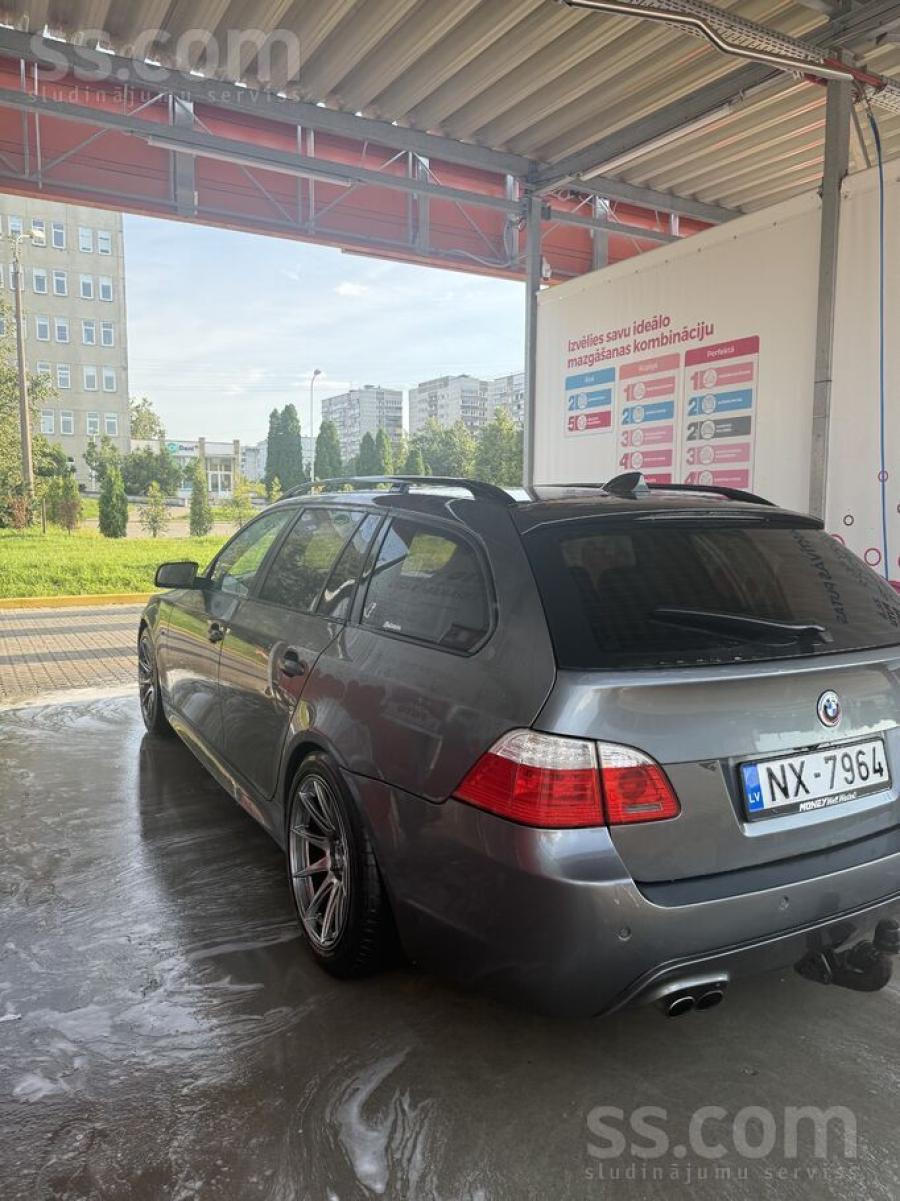Pelēks BMW 525 2004 Rīga, ar dzinēja tilpumu 2.50 L un nobraukumu 426 tūkst. km par 3550 €, foto 5 vietnē AUTOMOTO.COM.LV