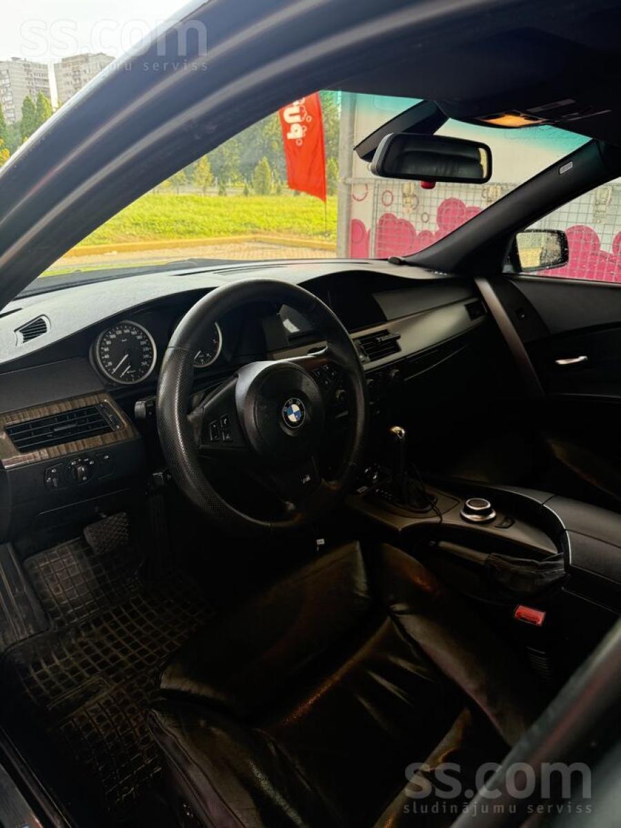 Pelēks BMW 525 2004 Rīga, ar dzinēja tilpumu 2.50 L un nobraukumu 426 tūkst. km par 3550 €, foto 7 vietnē AUTOMOTO.COM.LV