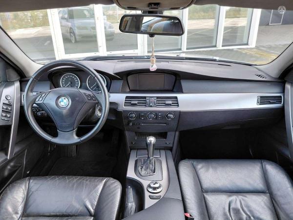 Pelēks BMW 525 2004 Viļņa, ar dzinēja tilpumu 2.50 L un nobraukumu 363 tūkst. km par 2000 €, foto 11 vietnē AUTOMOTO.COM.LV