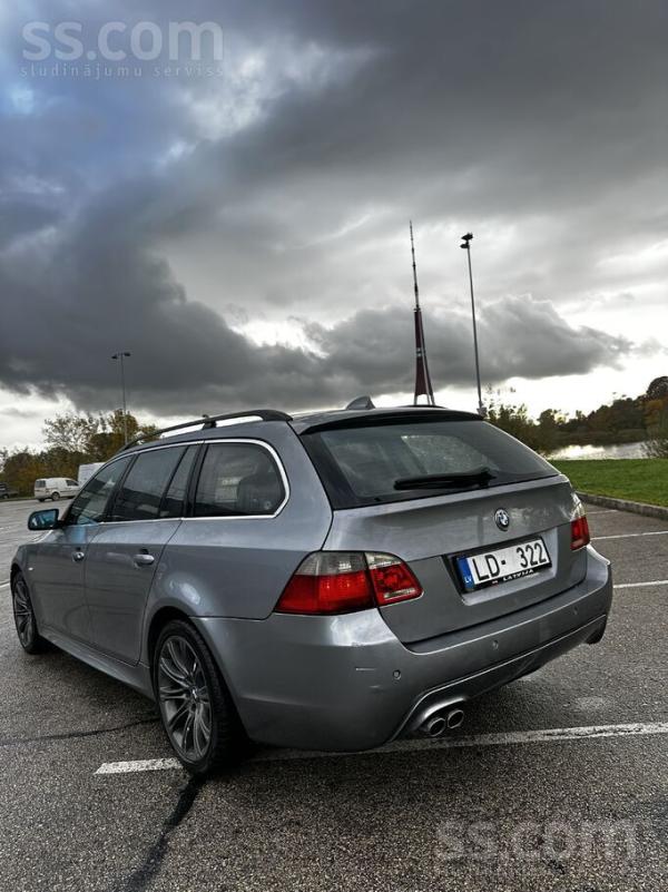 Pelēks BMW 525 2004 Rēzekne, ar dzinēja tilpumu 2.40 L un nobraukumu 468 tūkst. km par 2400 €, foto 3 vietnē AUTOMOTO.COM.LV