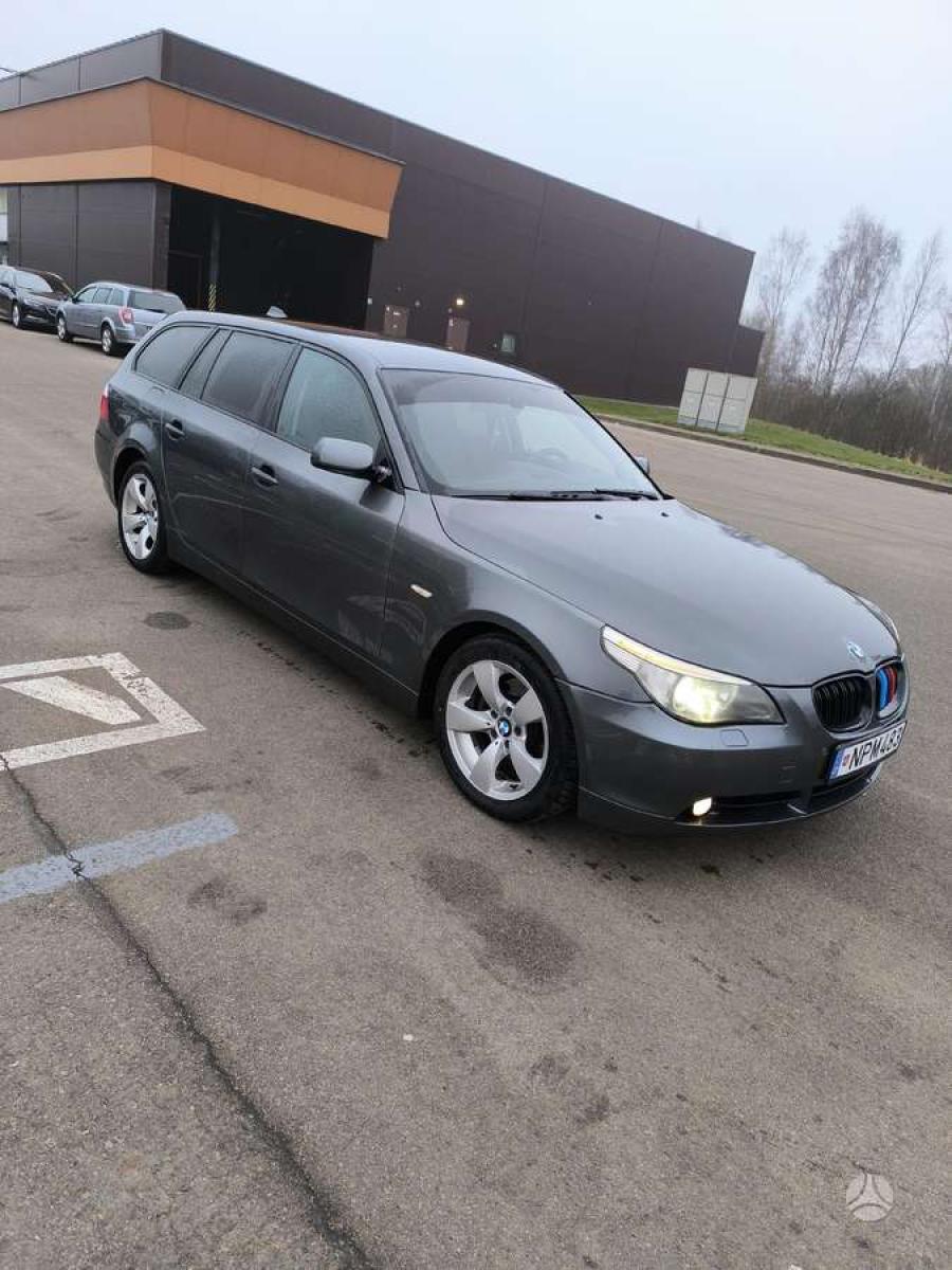 Pelēks BMW 525 2004 Elektrėnai, ar dzinēja tilpumu 2.50 L un nobraukumu 446 tūkst. km par 2250 €, foto 2 vietnē AUTOMOTO.COM.LV