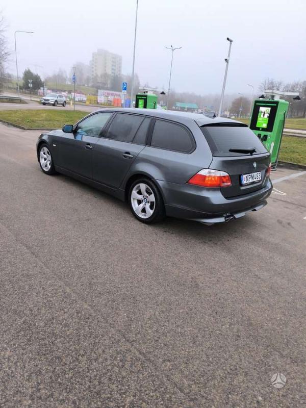 Grey BMW 525 2004 in Elektrenai, with an engine capacity of 2.50 L and mileage of 446 thousand km for 2250 €, photo 5 on AUTOMOTO.COM.LV