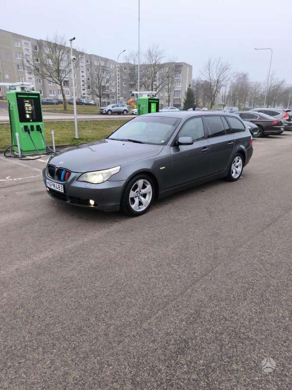 Grey BMW 525 2004 in Elektrenai, with an engine capacity of 2.50 L and mileage of 446 thousand km for 2250 €, photo 6 on AUTOMOTO.COM.LV
