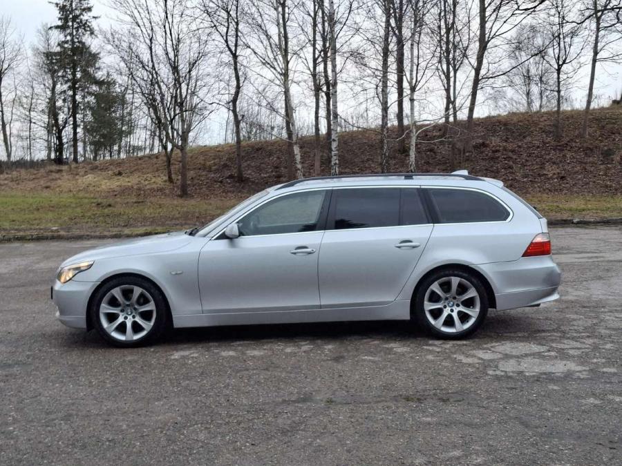 Pelēks BMW 525 2004 Plungė, ar dzinēja tilpumu 2.50 L un nobraukumu 434 tūkst. km par 2450 €, foto 3 vietnē AUTOMOTO.COM.LV
