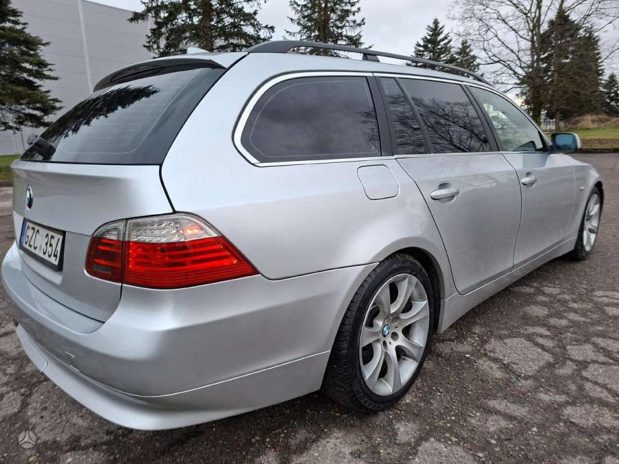 Pelēks BMW 525 2004 Plungė, ar dzinēja tilpumu 2.50 L un nobraukumu 434 tūkst. km par 2450 €, foto 12 vietnē AUTOMOTO.COM.LV