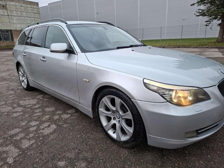 Pelēks BMW 525 2004 Plungė, ar dzinēja tilpumu 2.50 L un nobraukumu 434 tūkst. km par 2450 €, foto 15 vietnē AUTOMOTO.COM.LV